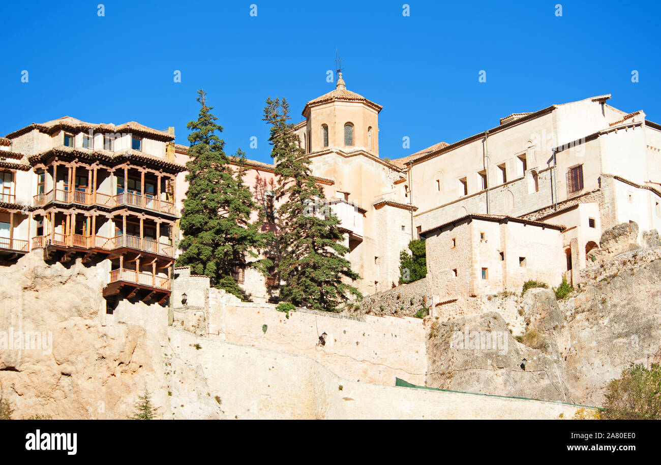 The hanging houses of Cuenca Stock Photo - Alamy