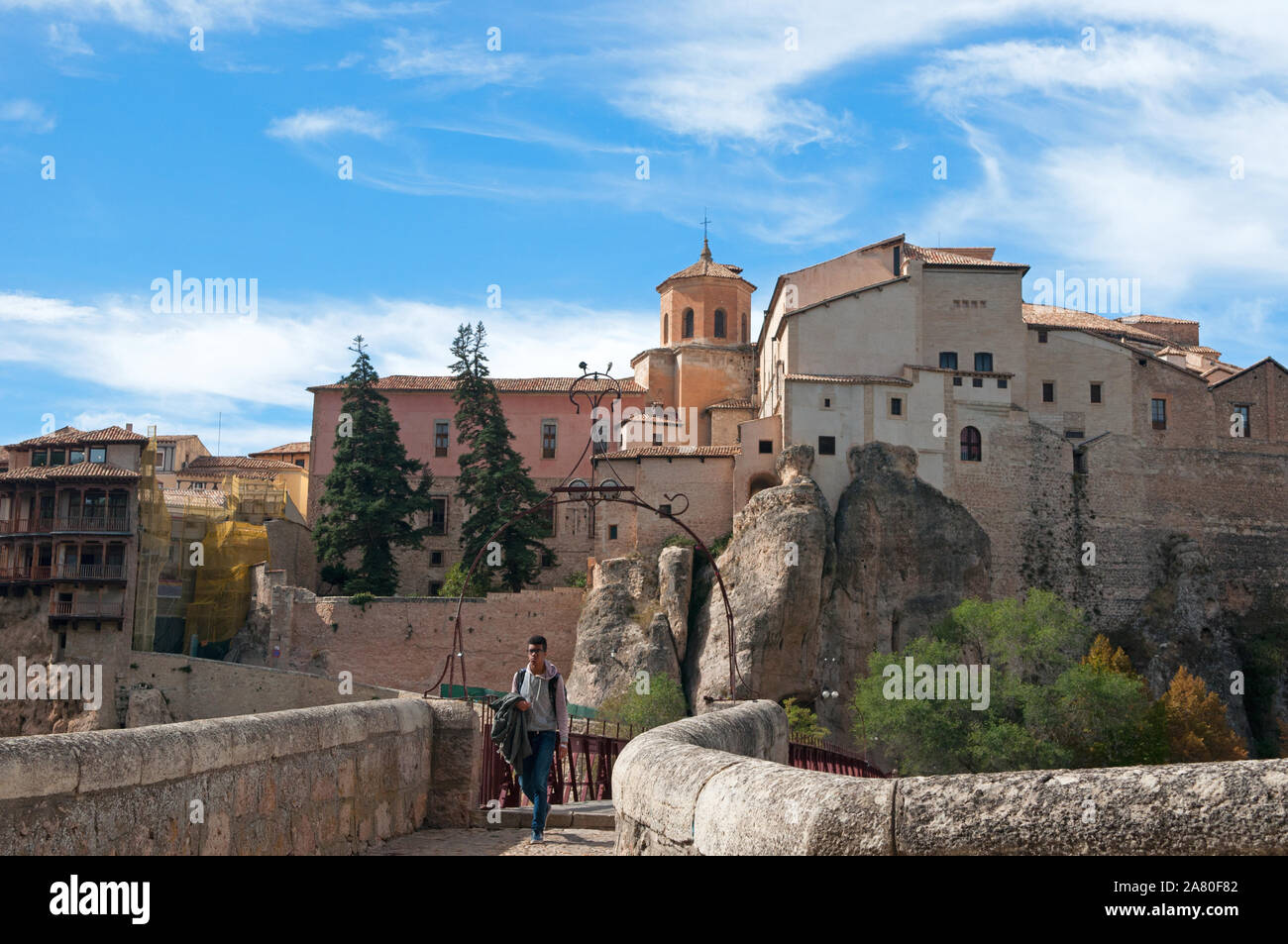 Cuenca Old Town approached by the foot bridge Stock Photo - Alamy