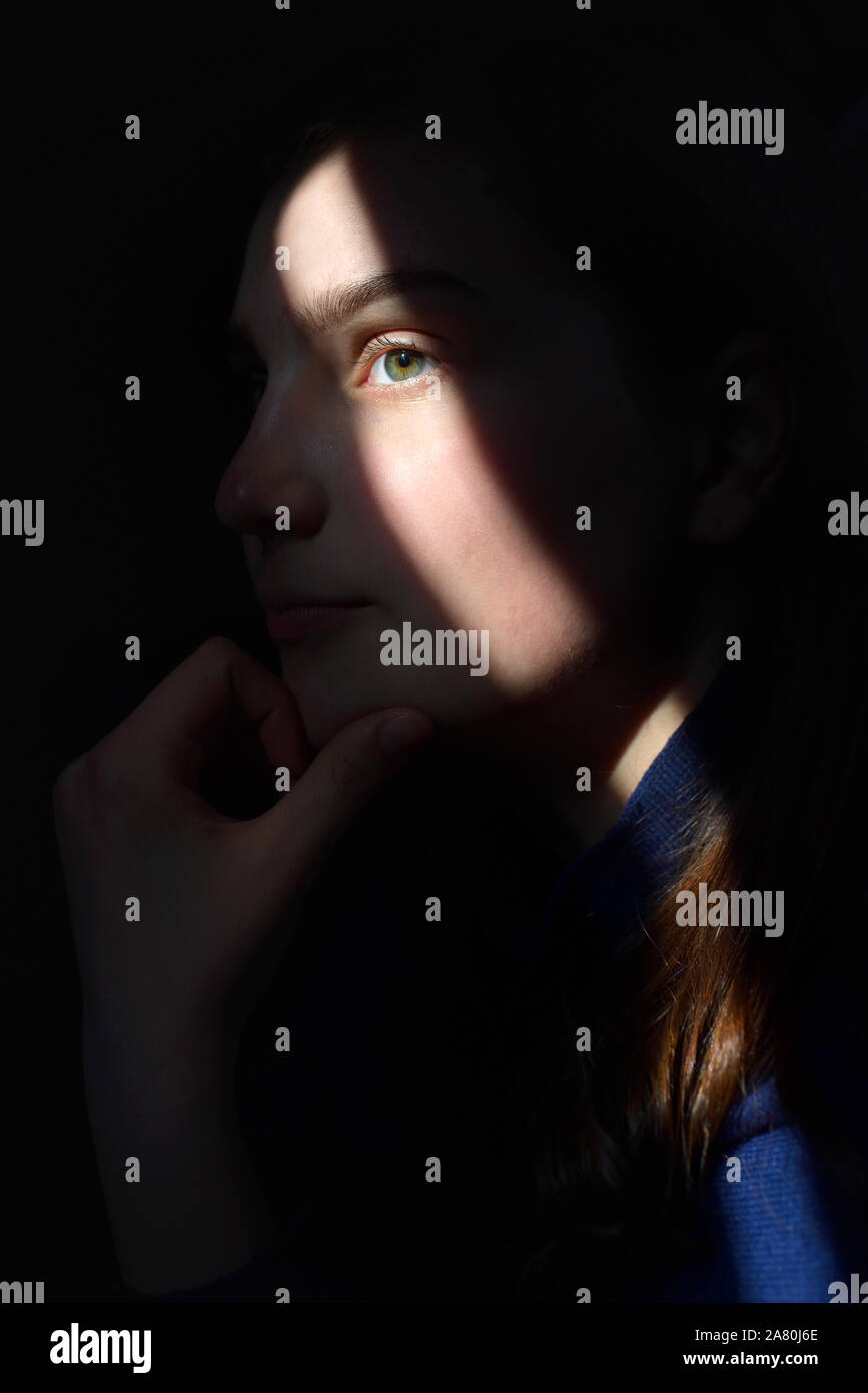 Sun rays on a face hi-res stock photography and images - Alamy