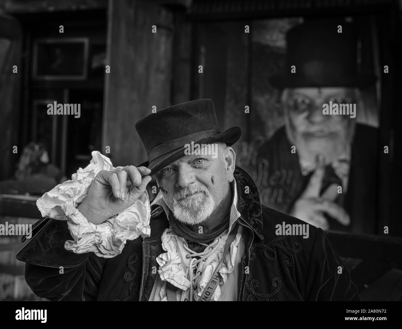 Character outside London Bridge drumming up business Stock Photo - Alamy