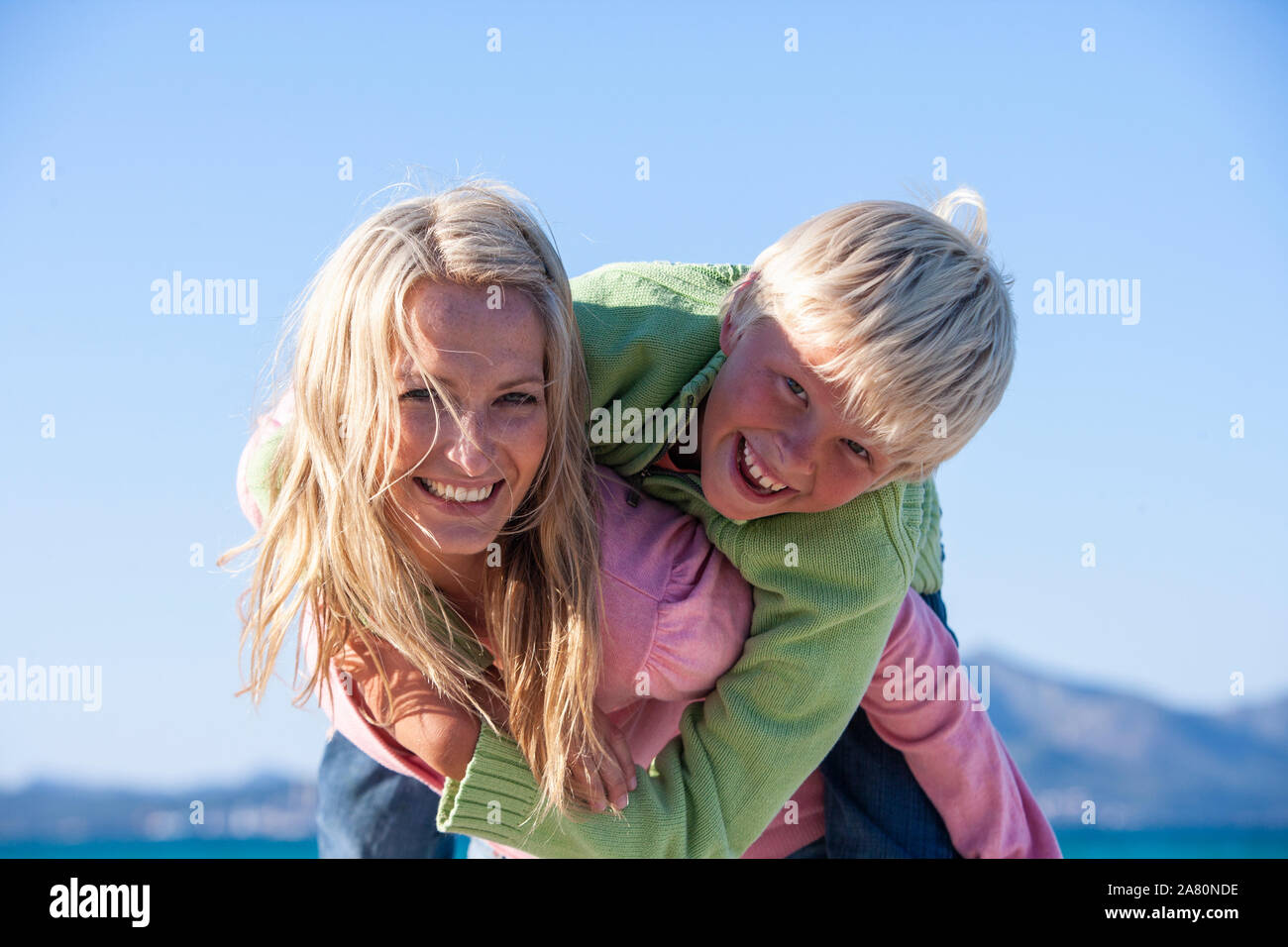 Riding piggy back piggyback hi-res stock photography and images - Alamy