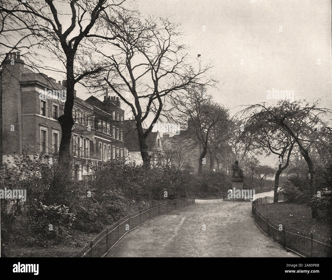 Cheyne walk houses hi-res stock photography and images - Alamy