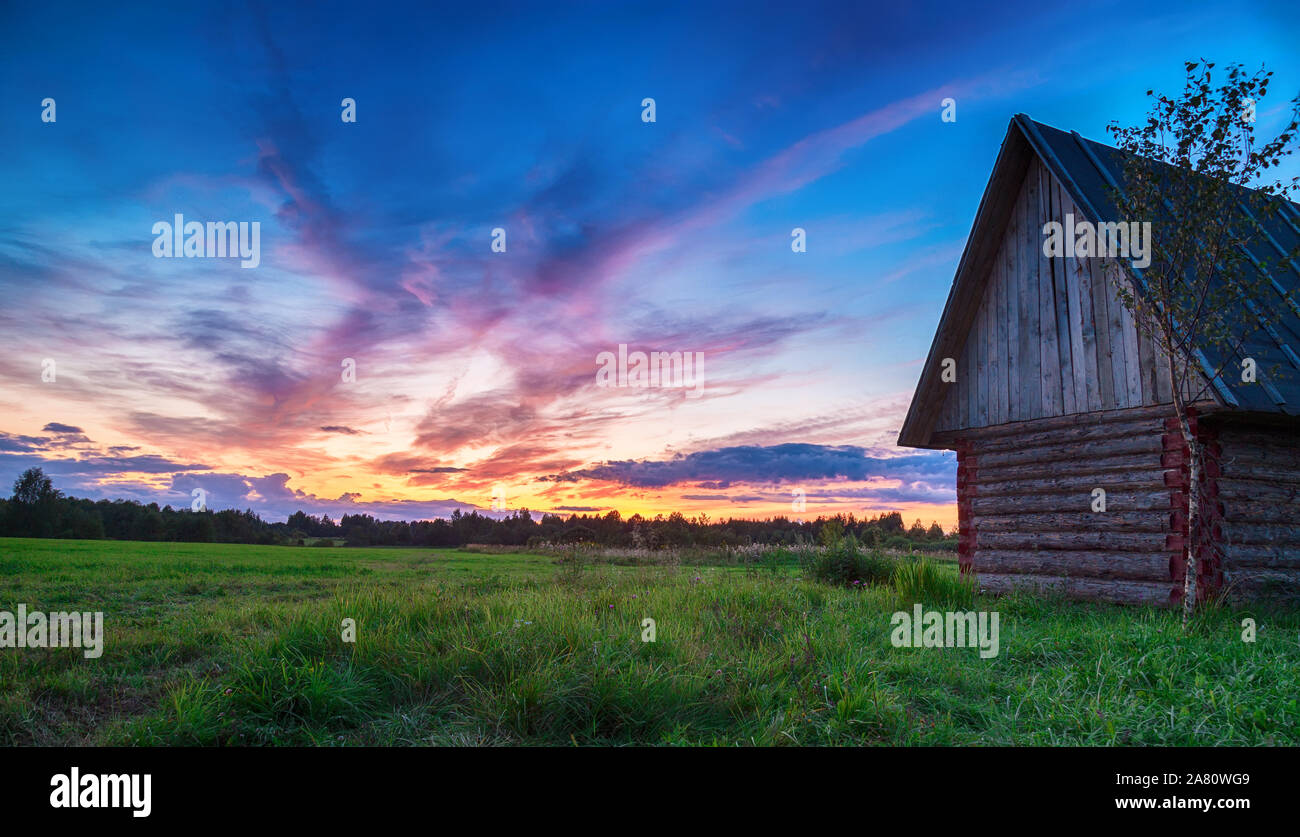 Rural skyline hi-res stock photography and images - Alamy