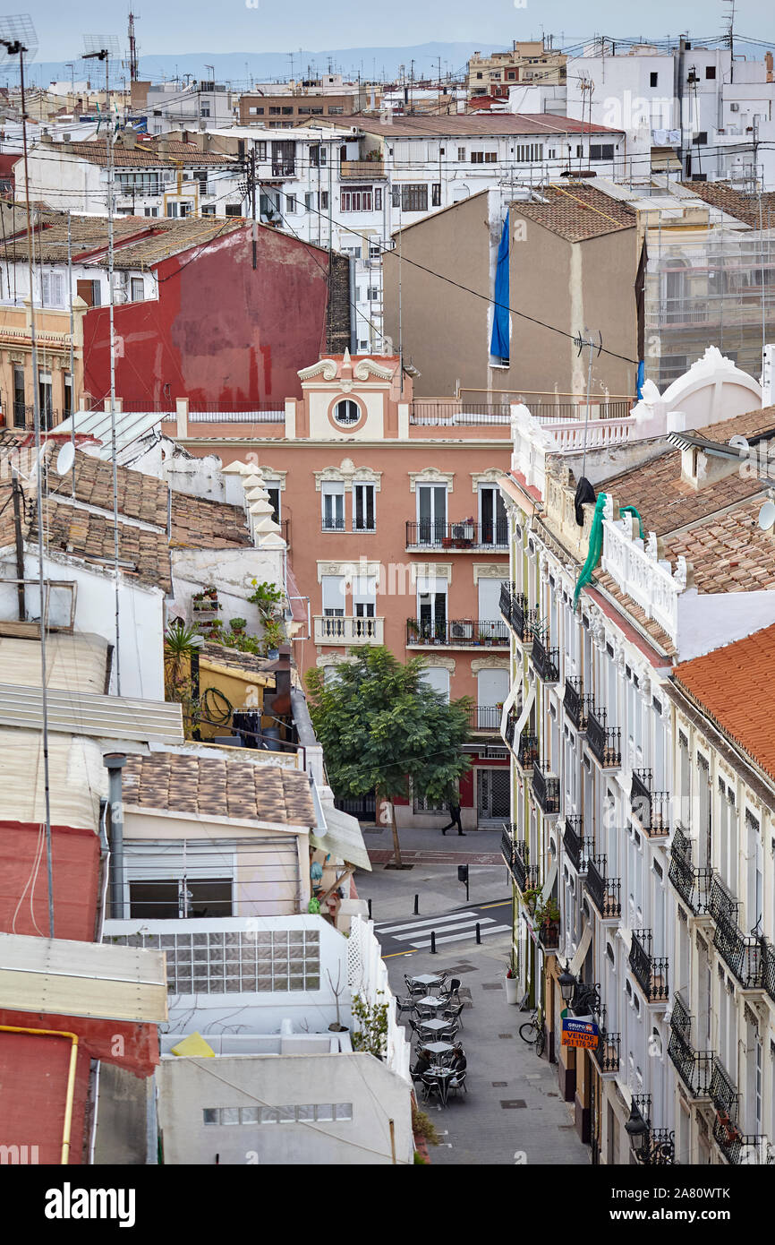 Streets in valencia hi-res stock photography and images - Alamy
