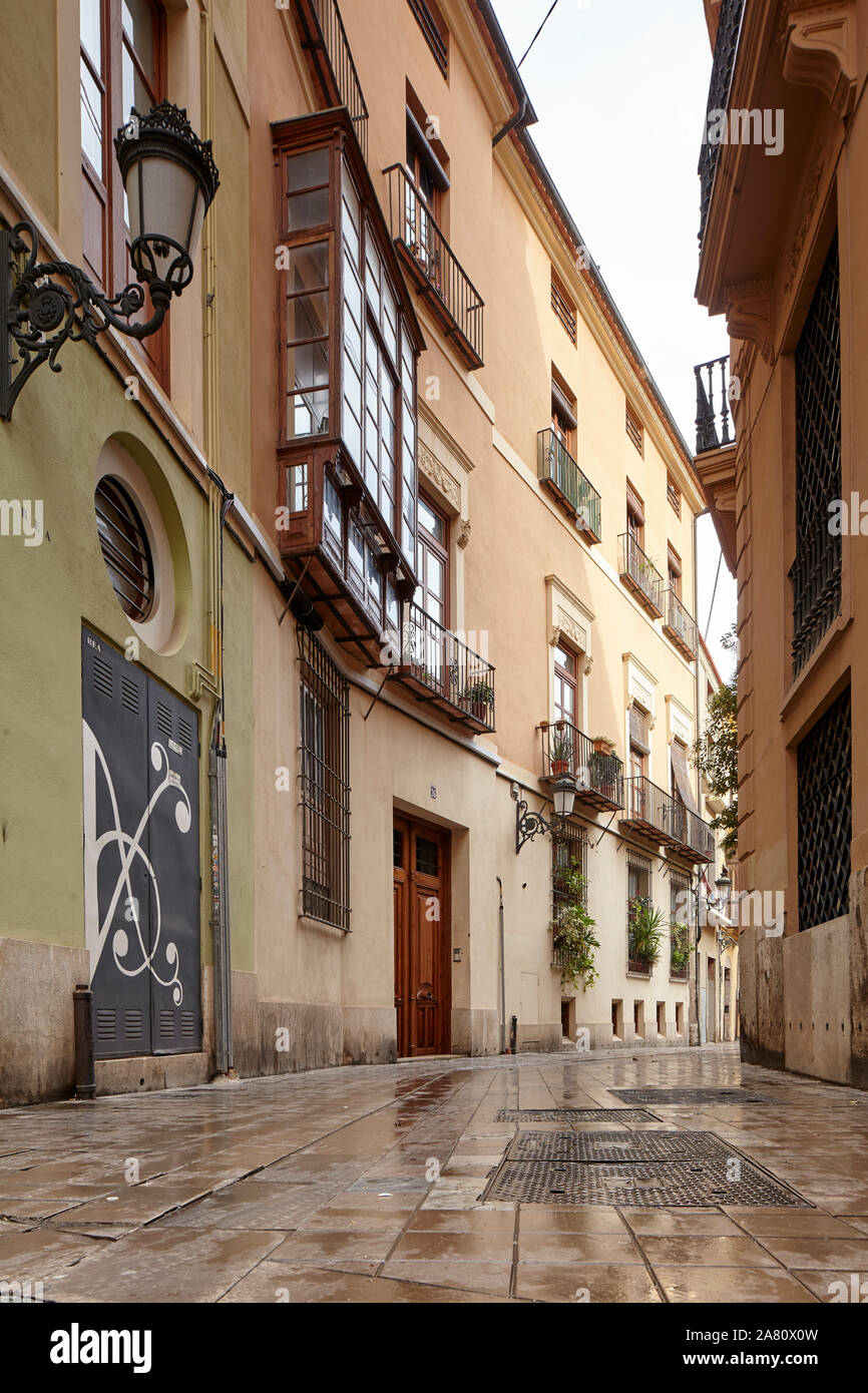 Historic streets in Valencia, Spain Stock Photo - Alamy