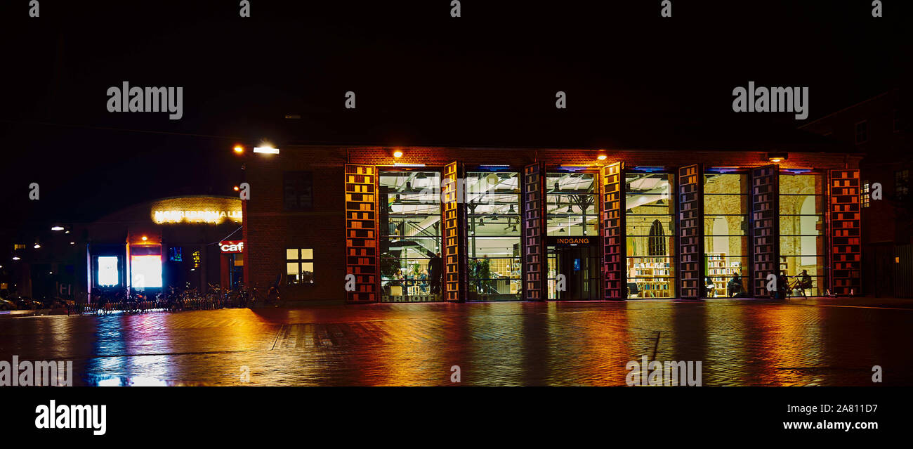 Norrebro bibliotek hi-res stock photography and images - Alamy
