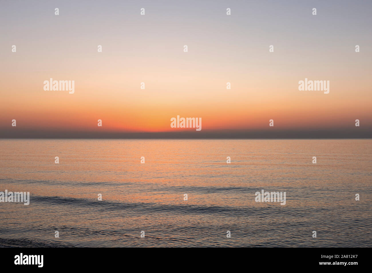 Dawn over the sea hi-res stock photography and images - Alamy