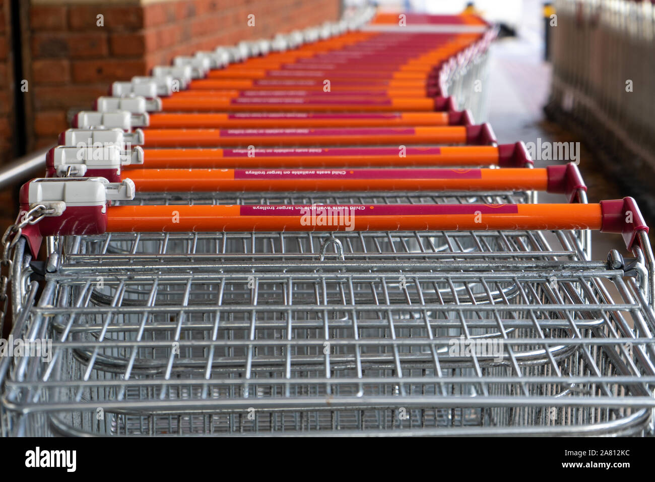 Shopping trollies hi-res stock photography and images - Alamy