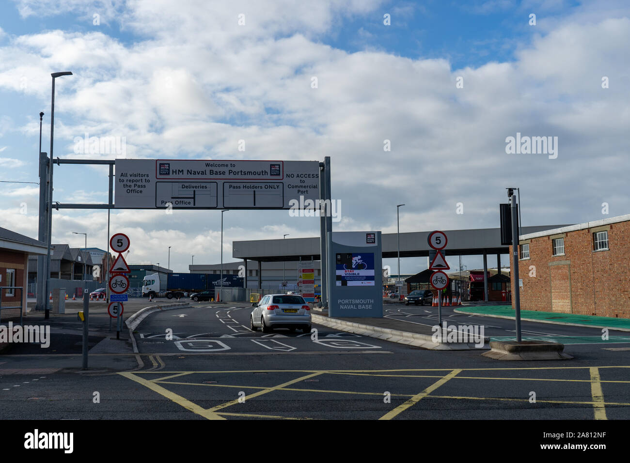 Royal navy portsmouth naval base hi-res stock photography and images ...