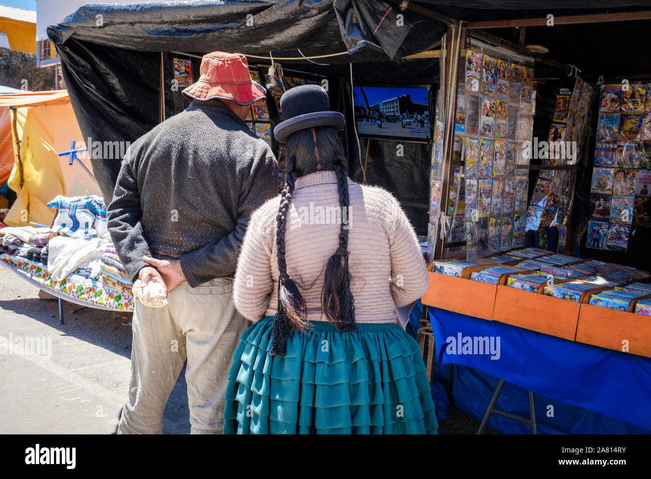 Shopping In Puno High Resolution Stock Photography and Images - Alamy