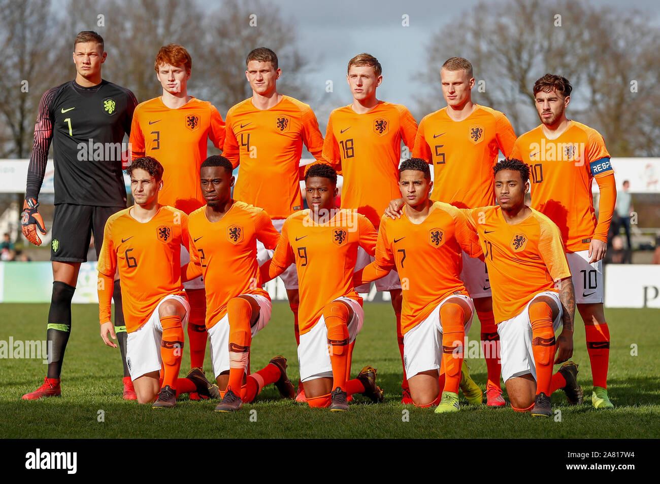 Van rij hi-res stock photography and images - Alamy