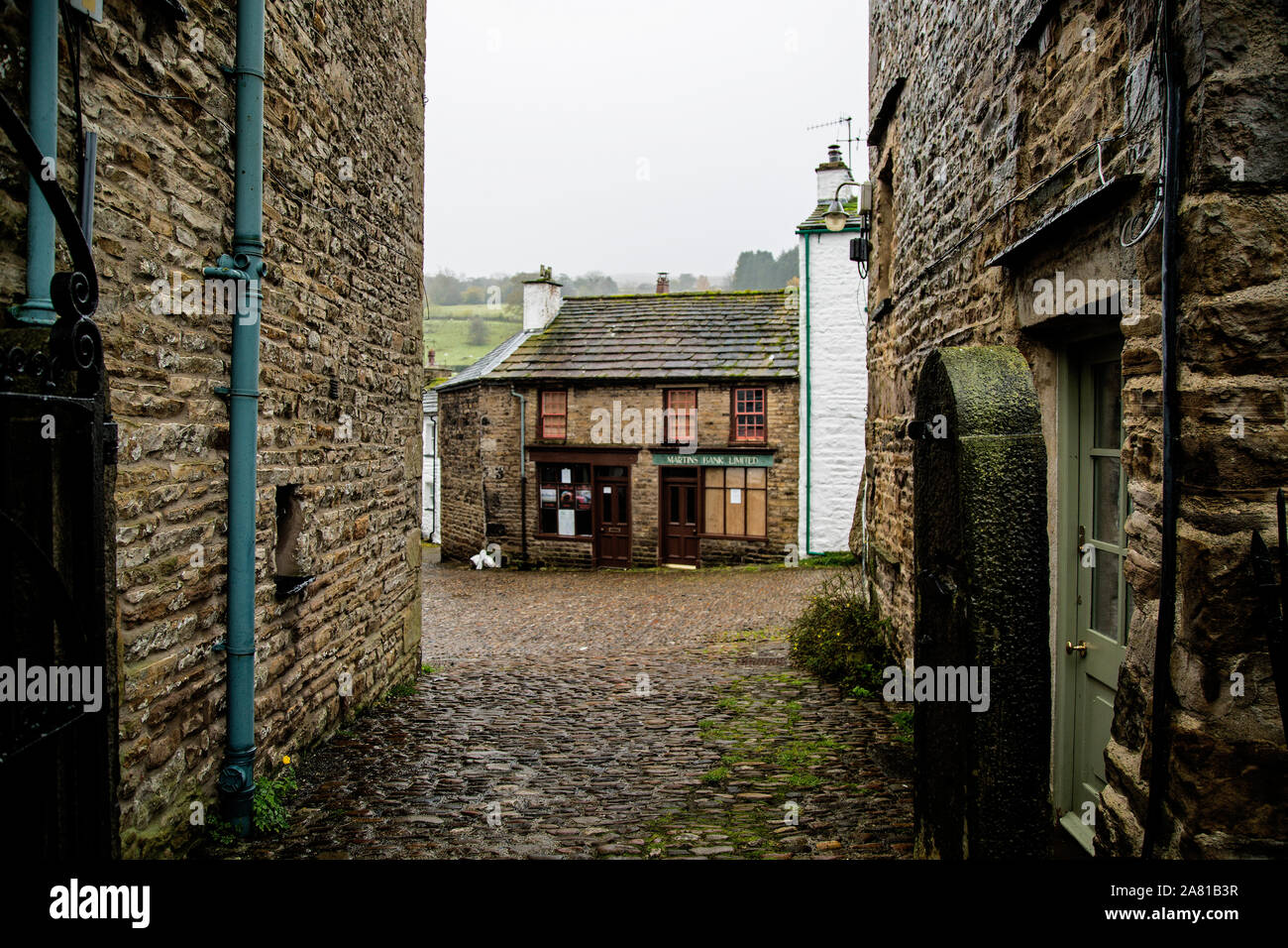 Olde worlde yorkshire village hi-res stock photography and images - Alamy