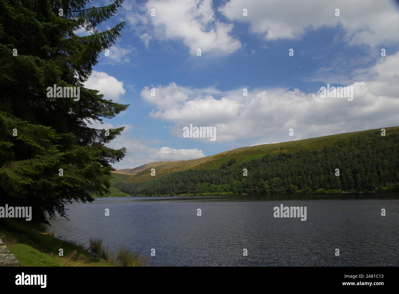 Upper derwent valley reservoir peak district hi-res stock photography ...