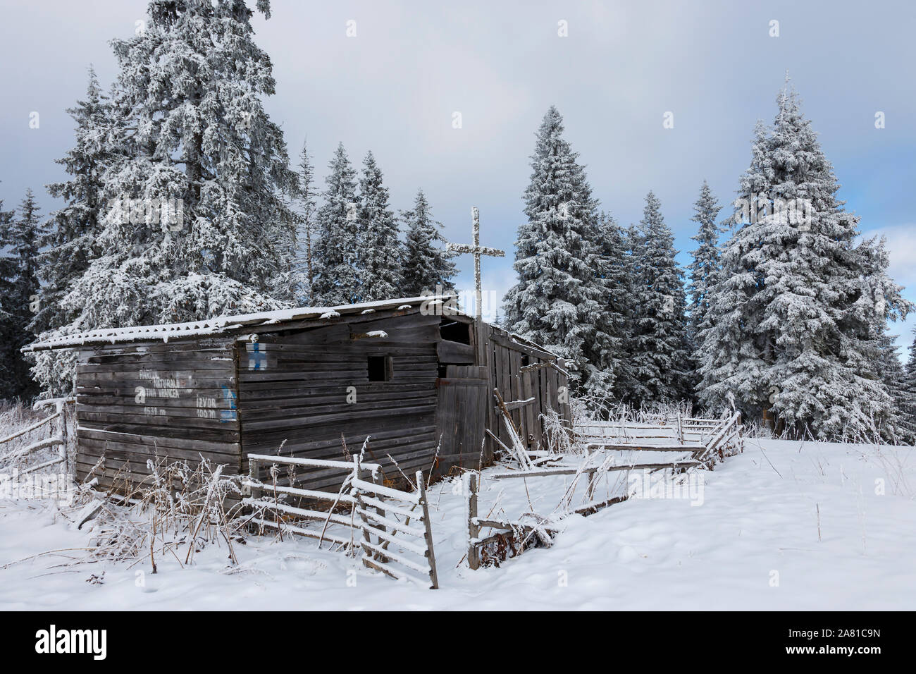 Old wooden abandoned house shepherds hi-res stock photography and ...
