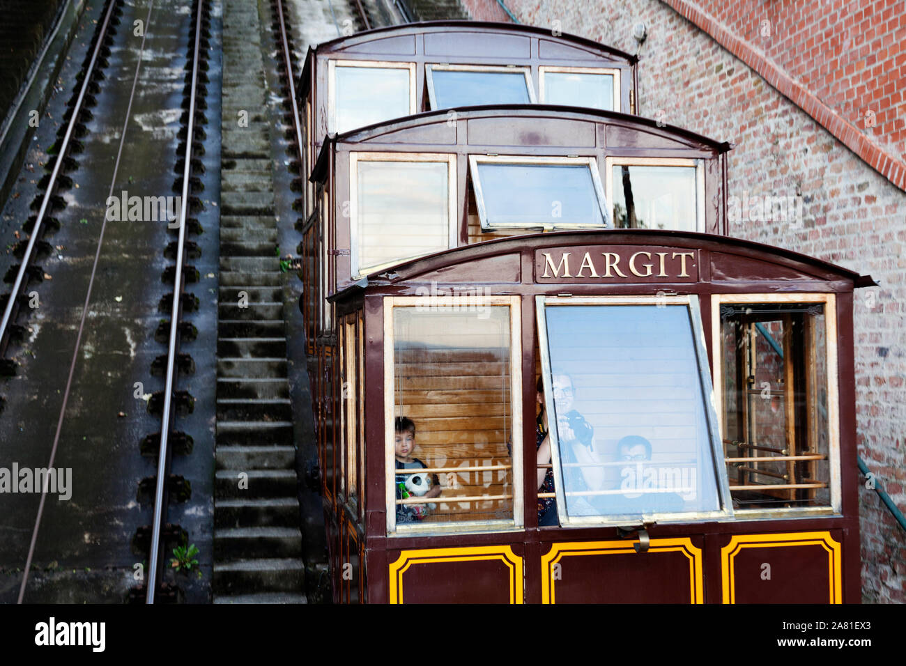 Car going up a steep hill hi-res stock photography and images - Alamy