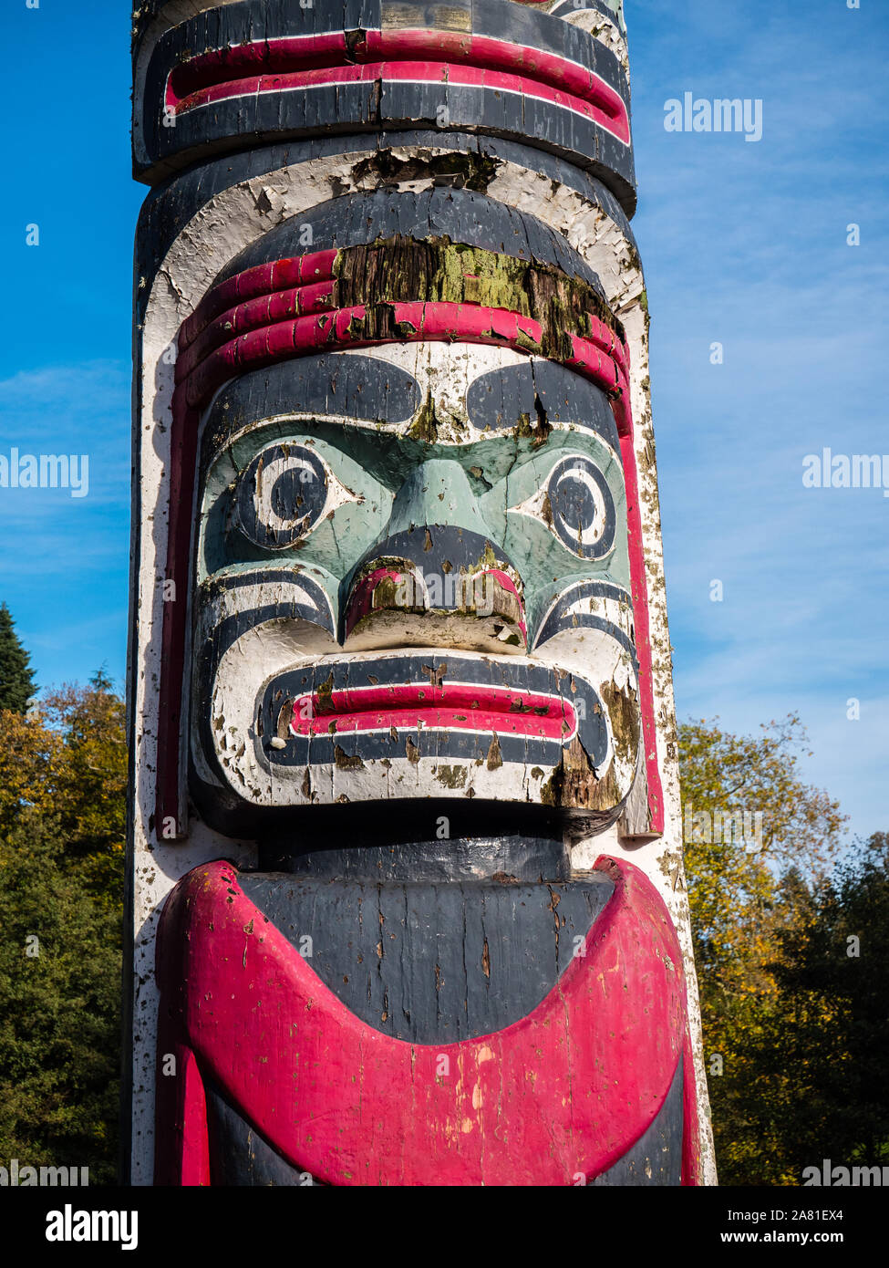 The Totem Pole, The Valley Gardens, Windsor Great Park, Surrey, England ...