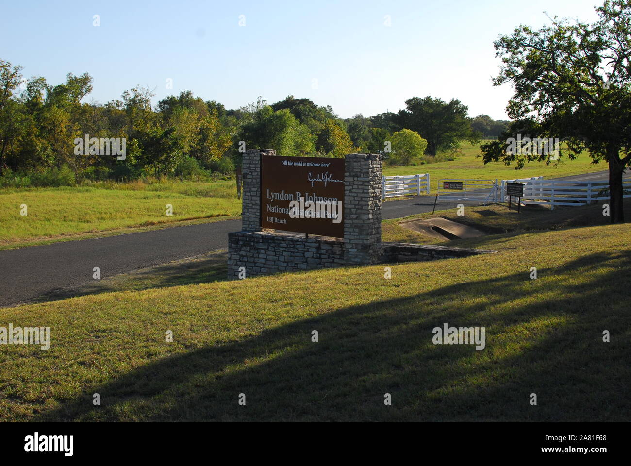 Johnson city sign hi-res stock photography and images - Alamy