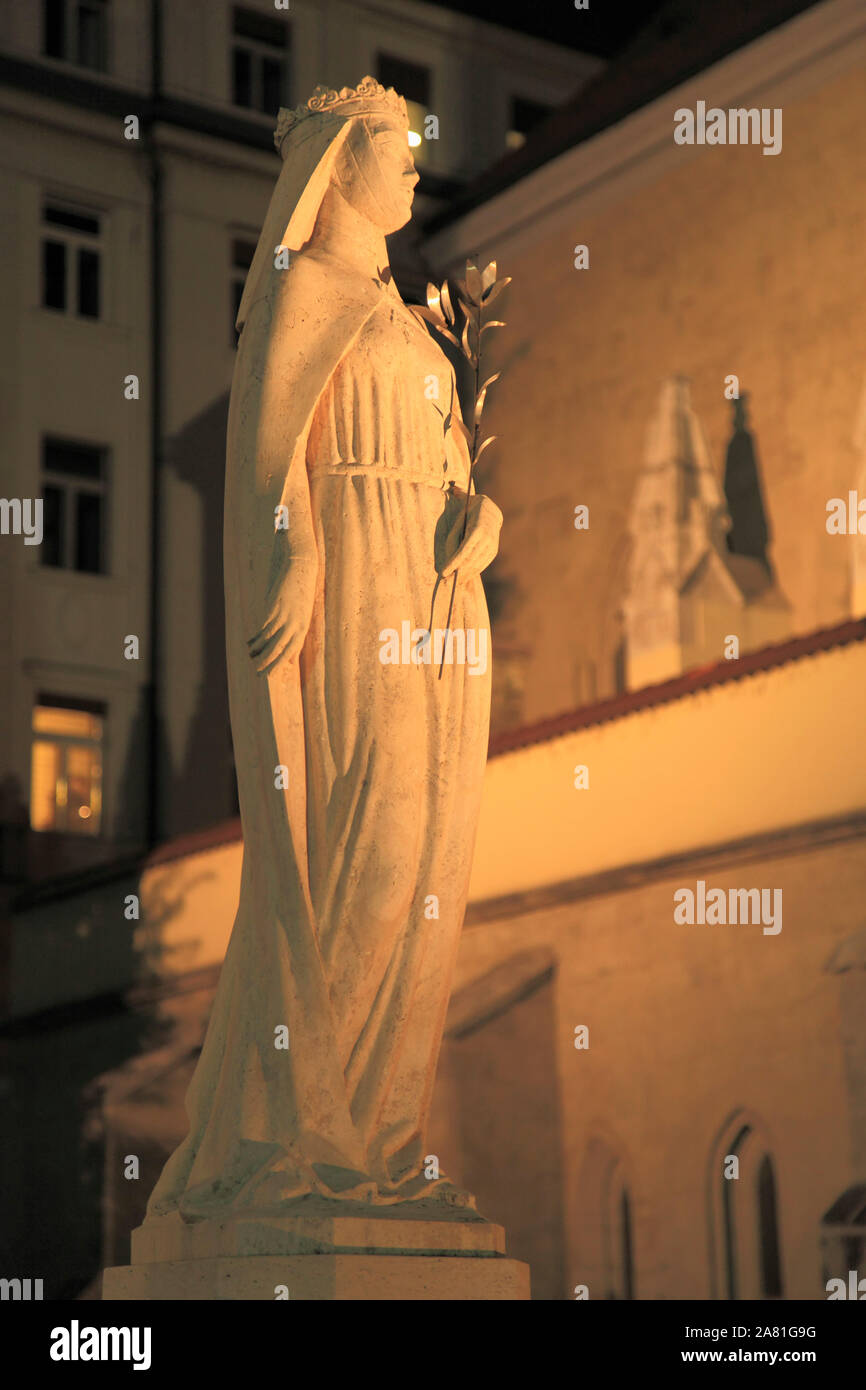 Hungary, Budapest, St Kinga statue Stock Photo - Alamy