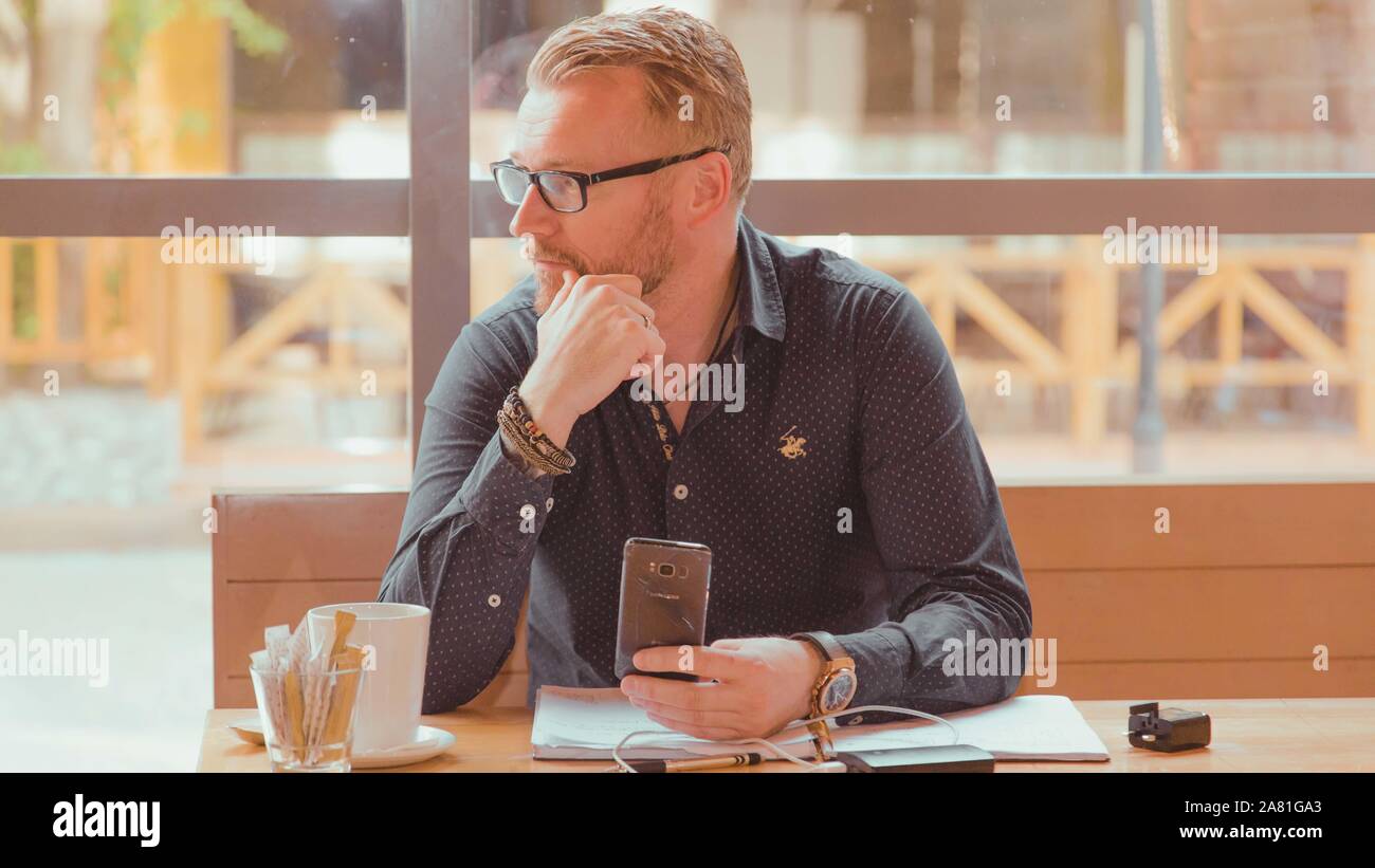 Business environment hi-res stock photography and images - Alamy