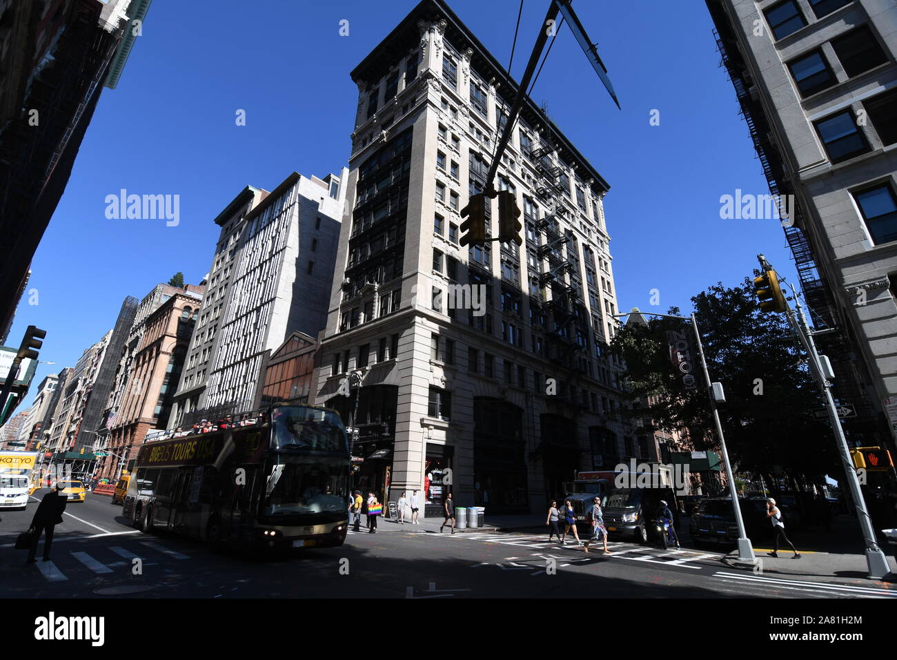 Gritty new york city skyline hi-res stock photography and images - Alamy