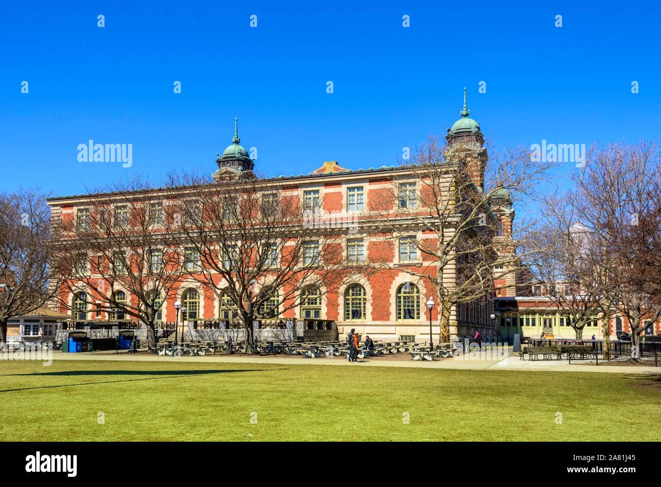 The good immigrant usa hi-res stock photography and images - Alamy