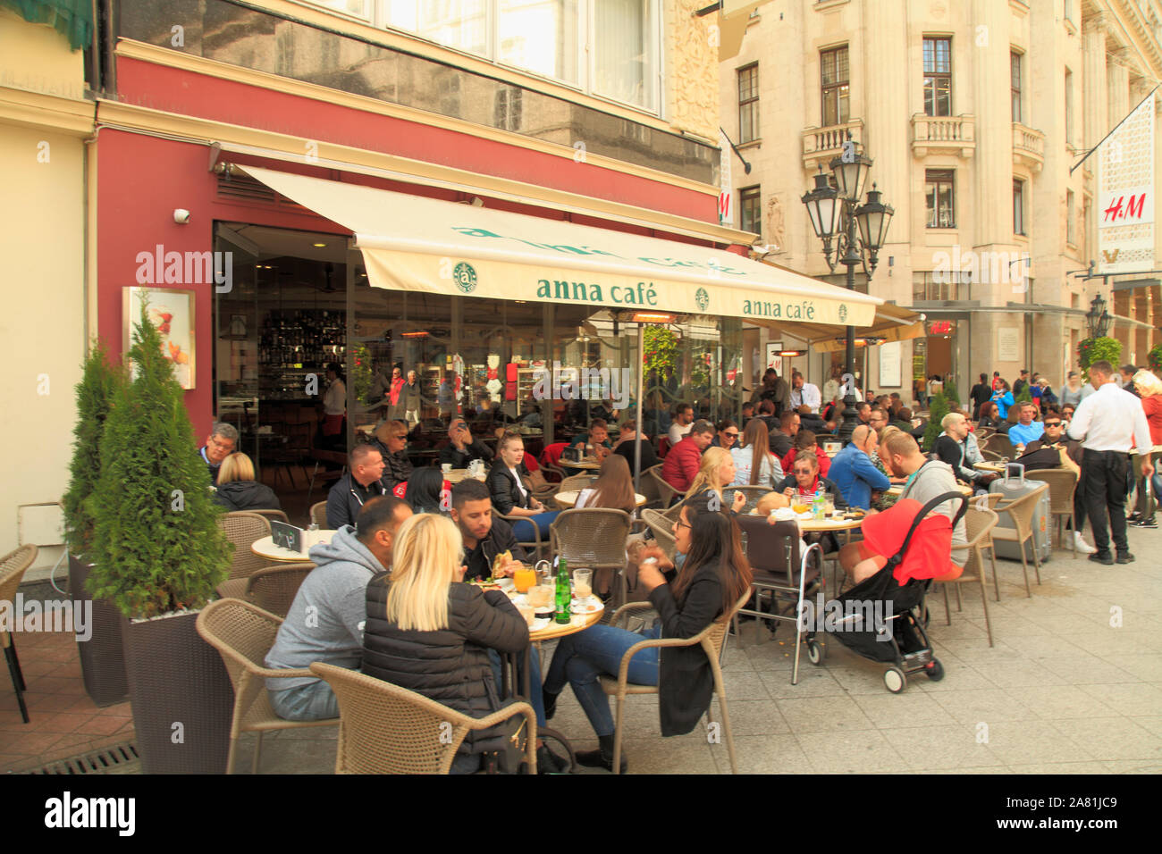 Budapest vaci utca hi-res stock photography and images - Alamy