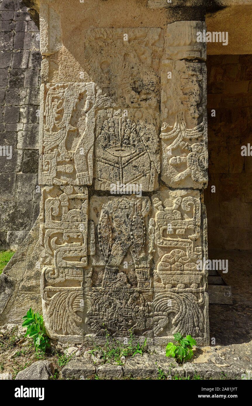 Stele with Mayan inscriptions in Chichen Itza #2 Stock Photo - Alamy