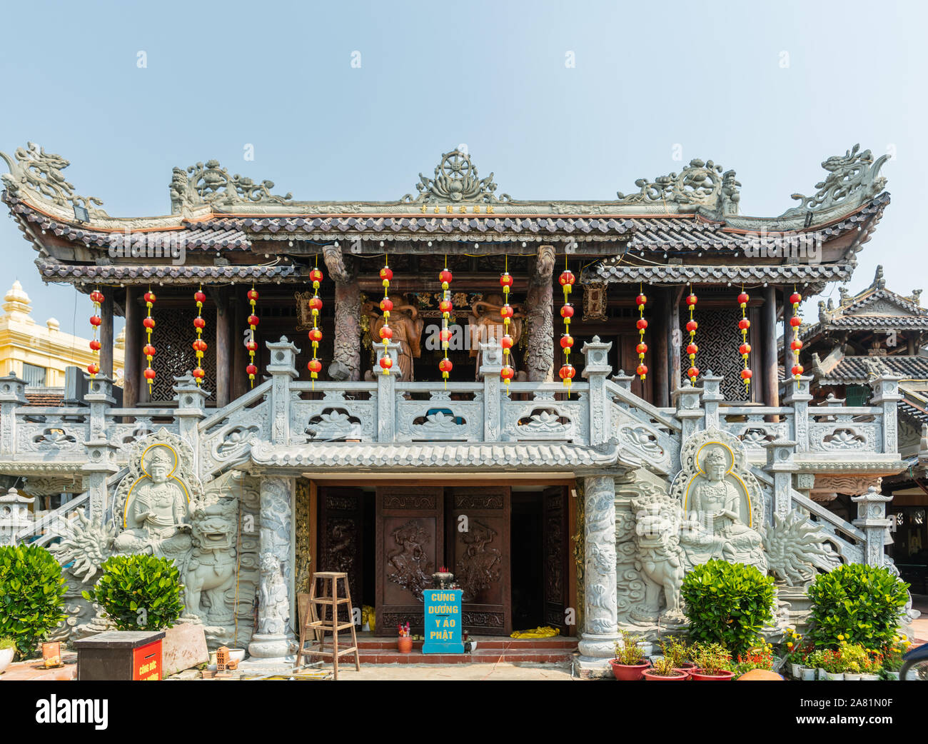 Da Nang, Vietnam - March 10, 2019: Chua An Long Chinese Buddhist Temple ...