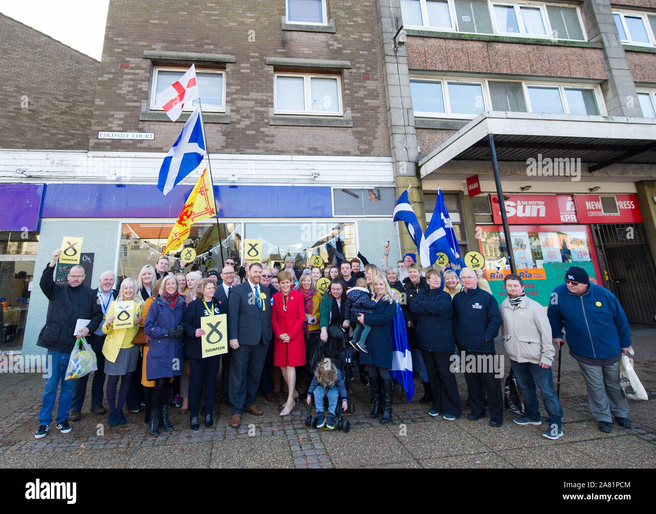 Cross party photo op hi-res stock photography and images - Alamy