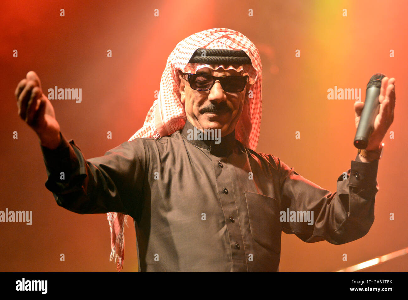 Syrian singer Omar Souleyman performing live Stock Photo - Alamy