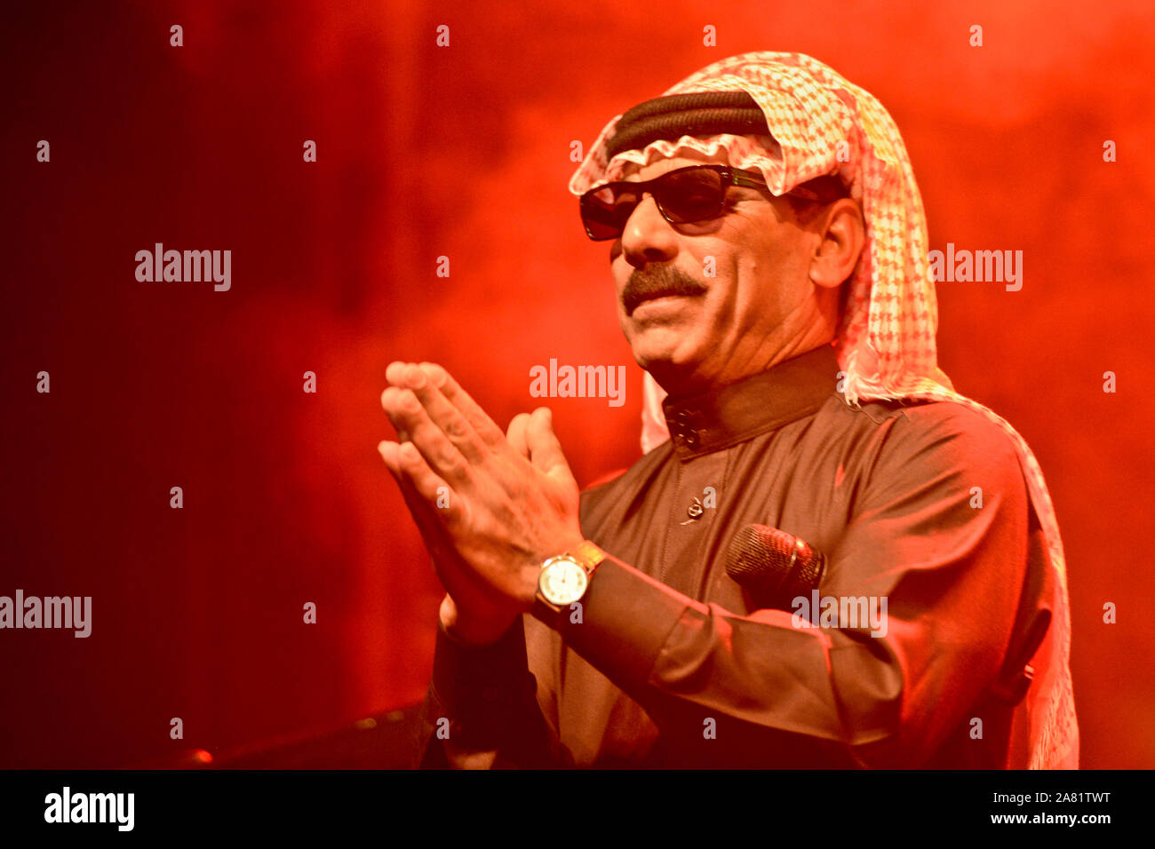 Syrian singer Omar Souleyman performing live Stock Photo - Alamy