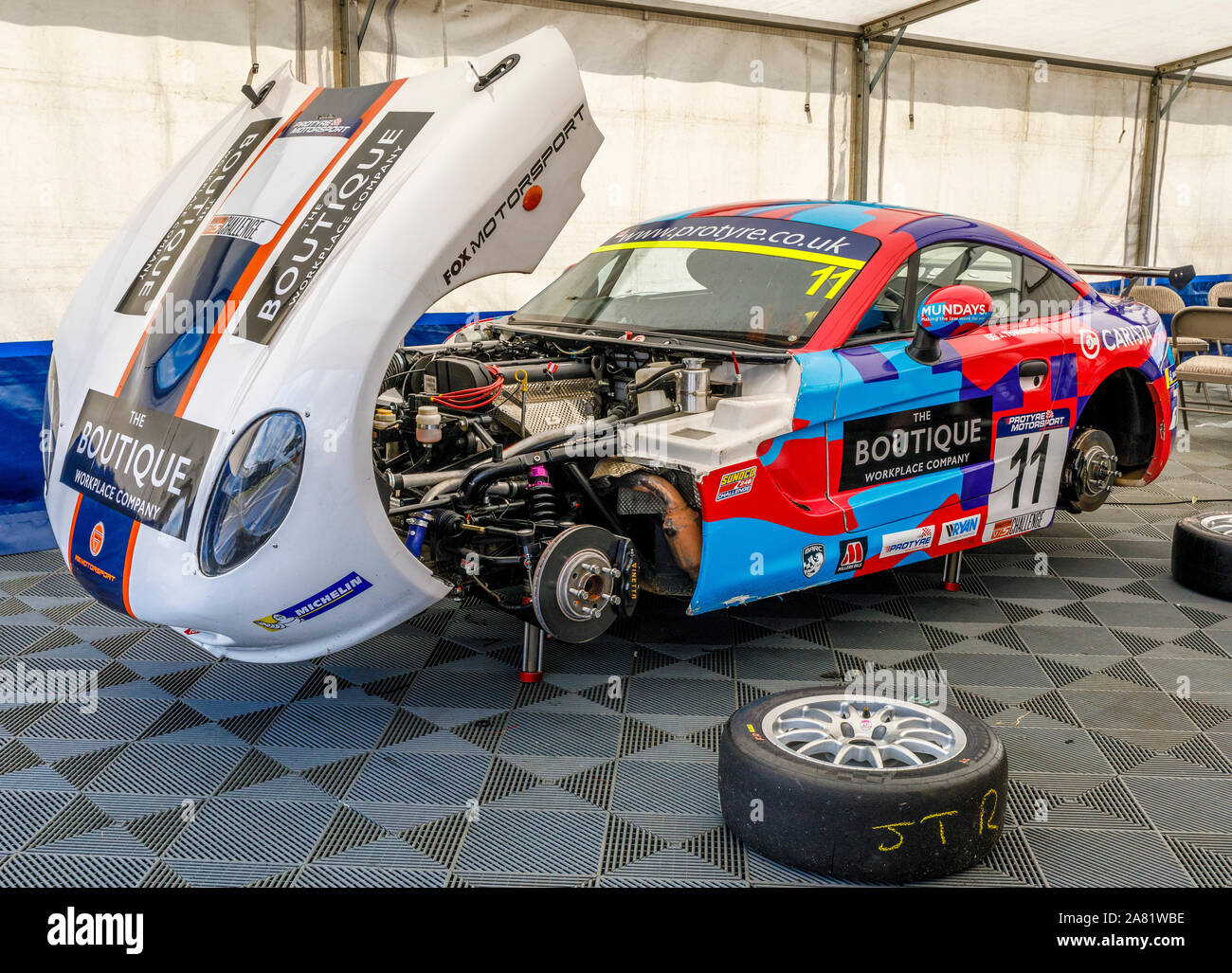 James Townsend's Fox Motorsport Ginetta GT5 CHallenge racer in the ...