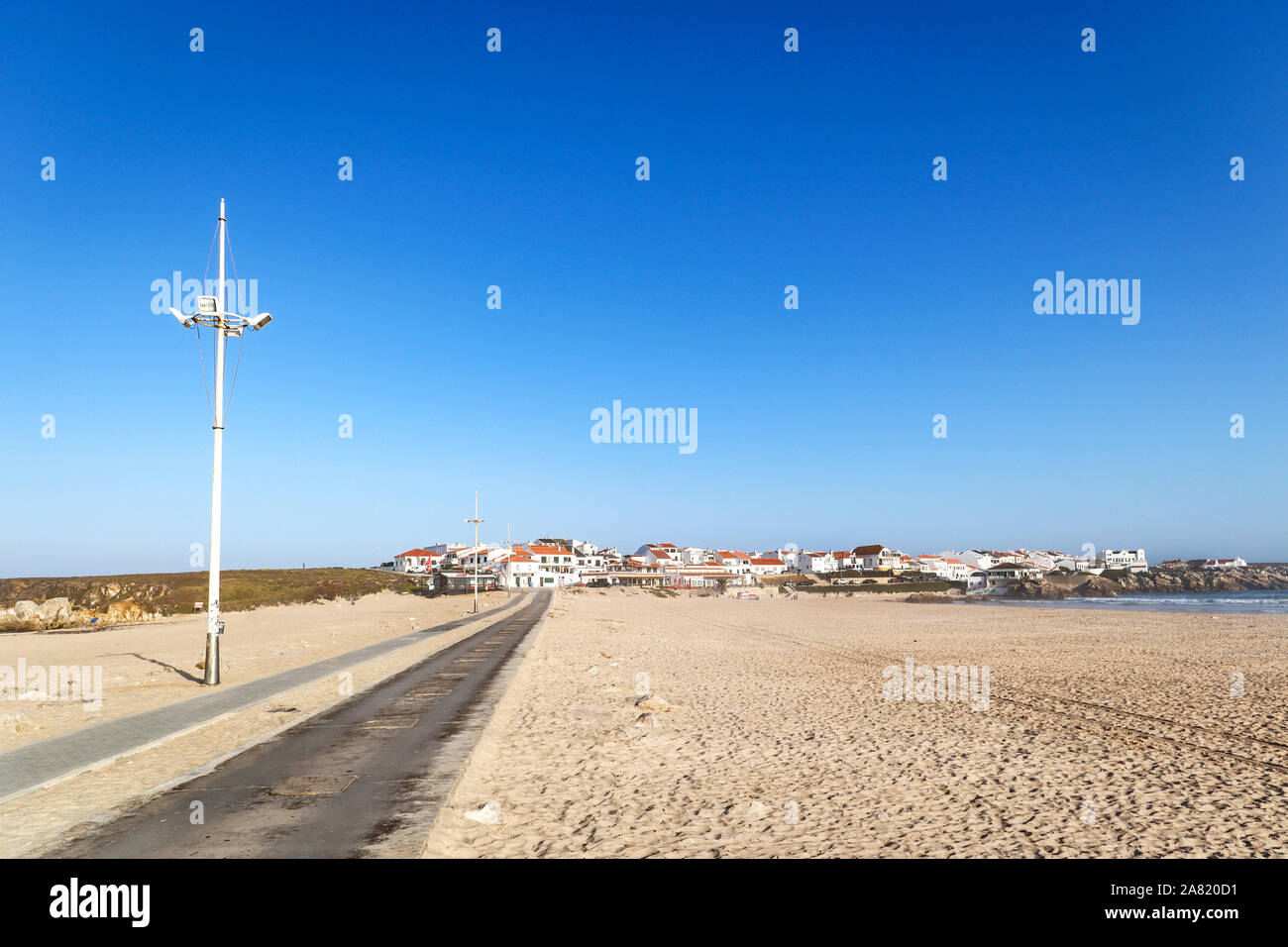 Praia do baleal peniche hi-res stock photography and images - Alamy