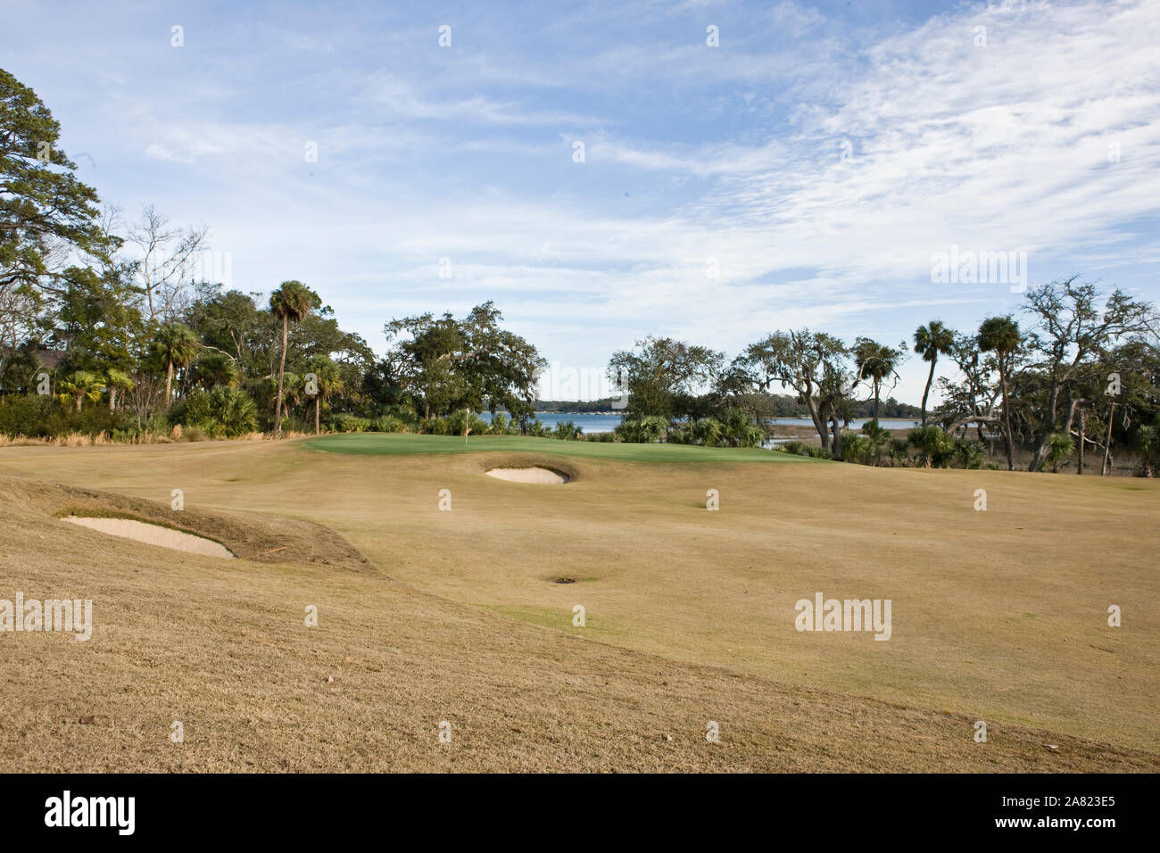 Golf course photographs hi-res stock photography and images - Alamy