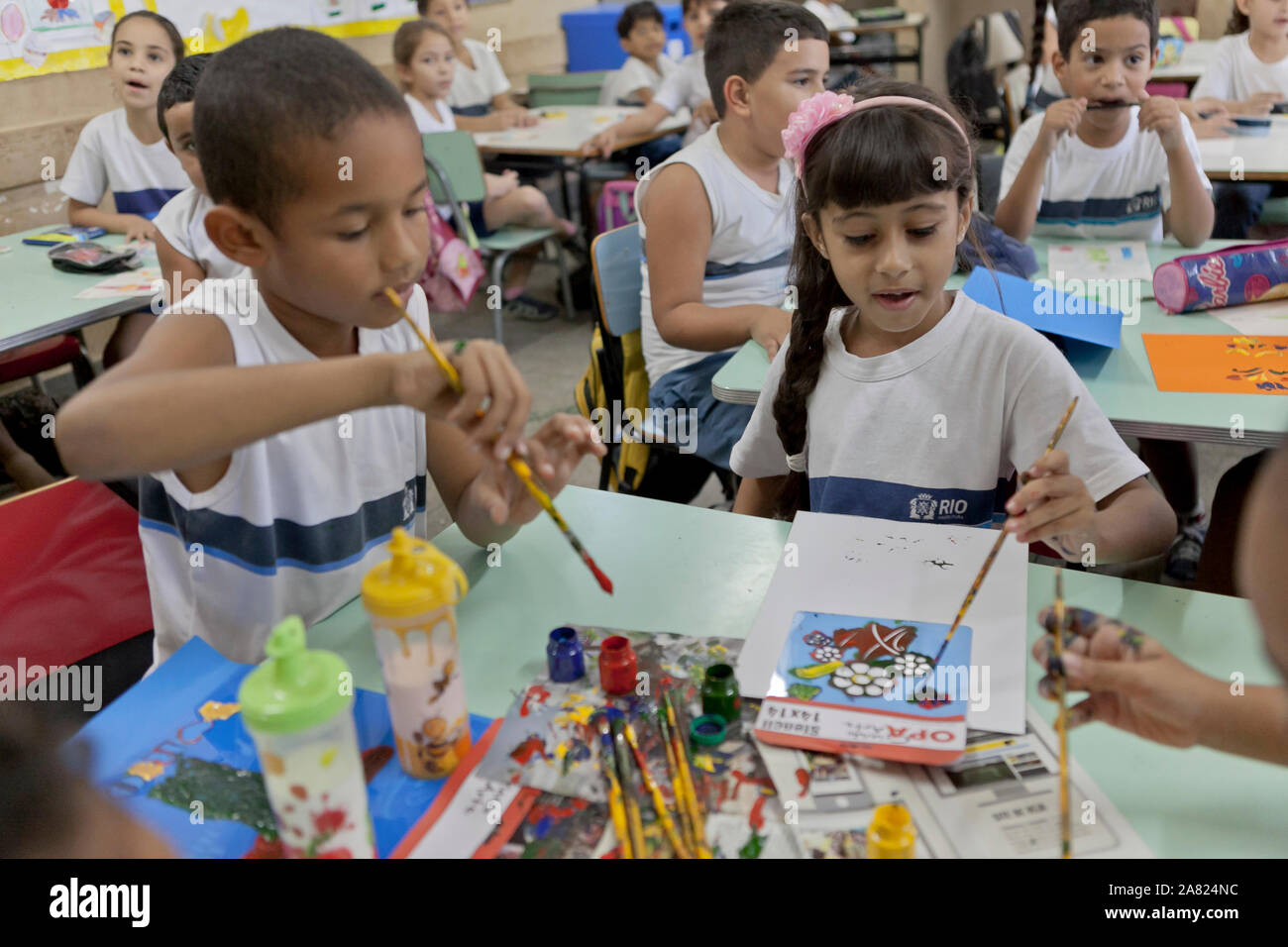 Brazilian students in classroom Stock Photo - Alamy