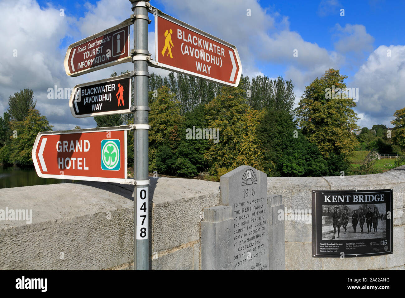 Blackwater bridge hi-res stock photography and images - Alamy