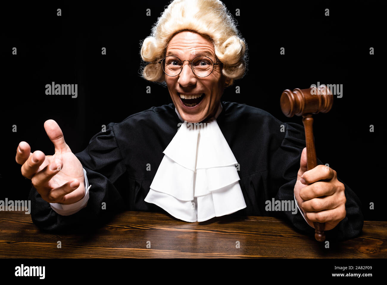 Judge wig gavel hi-res stock photography and images - Alamy