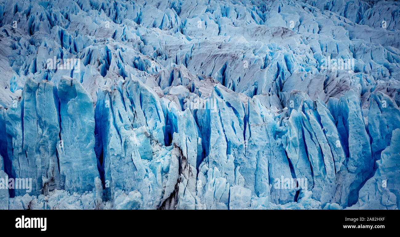 Patagonia peaks hi-res stock photography and images - Alamy