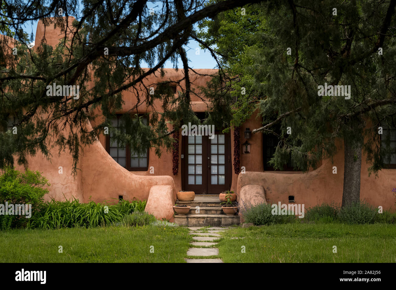 Canyon road santa fe hi-res stock photography and images - Alamy