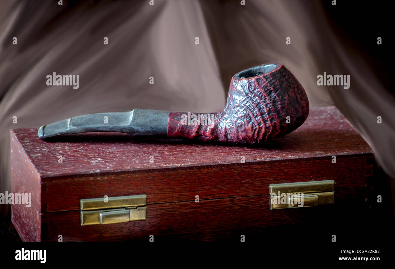 Pipe matches box hi-res stock photography and images - Alamy