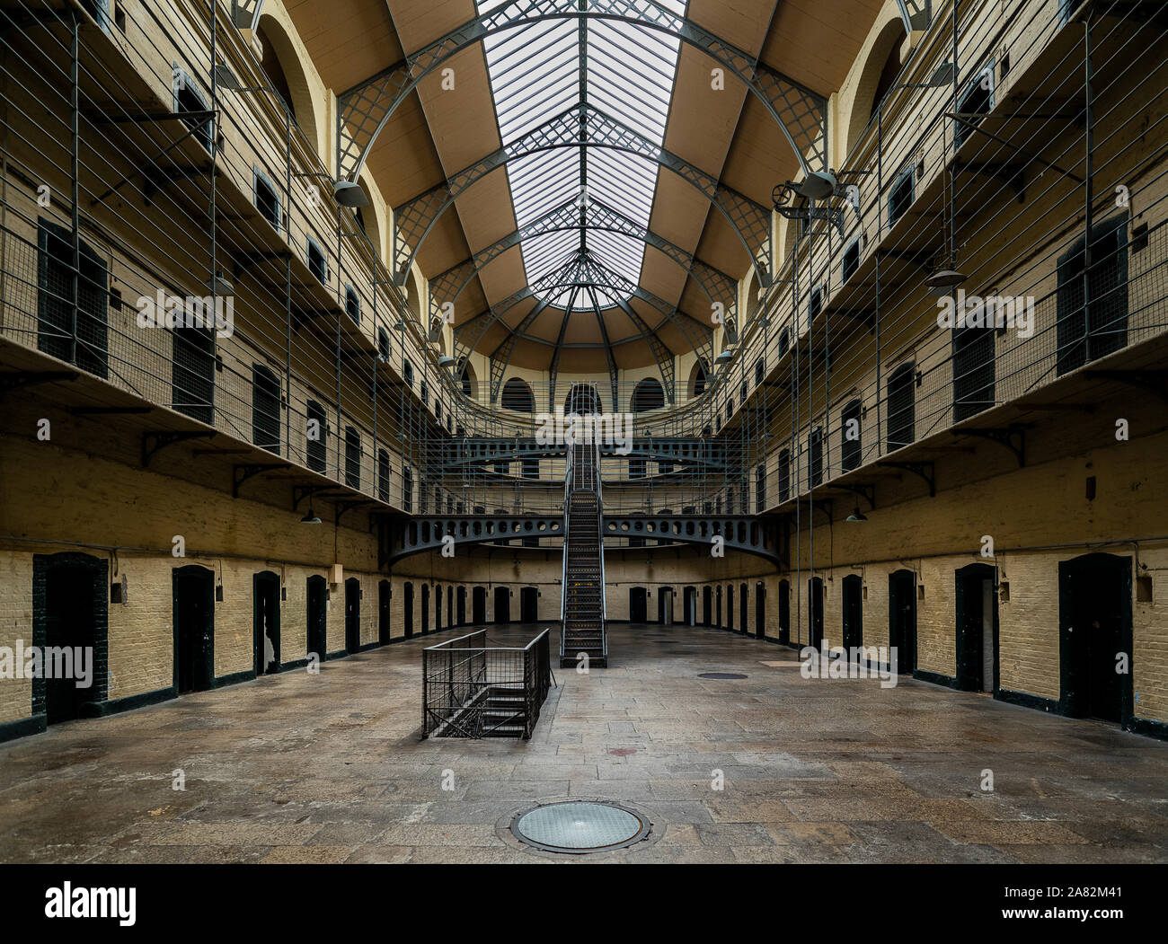 Irish historical monuments hi-res stock photography and images - Alamy