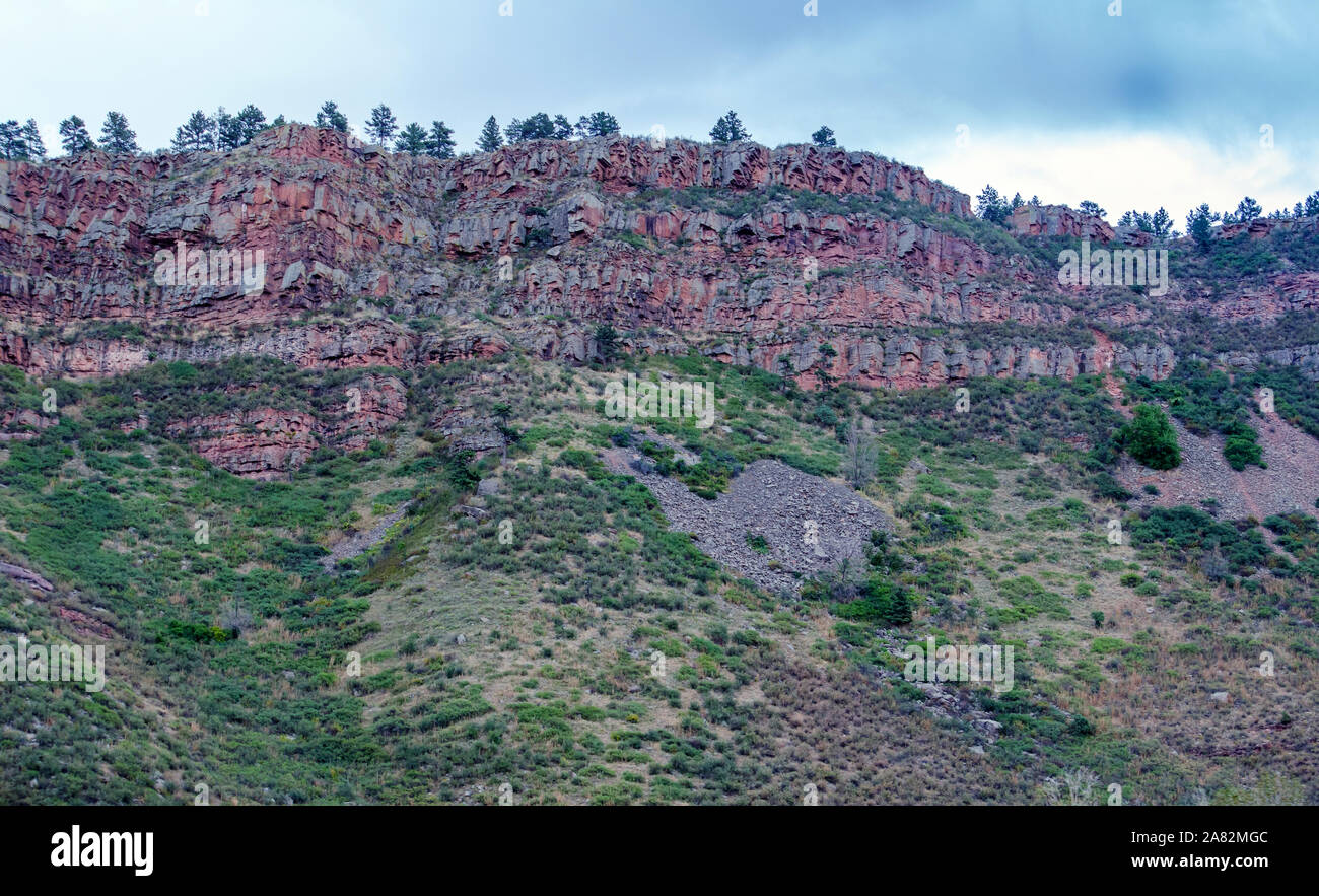 Colorful rock wall in Colorado Stock Photo - Alamy