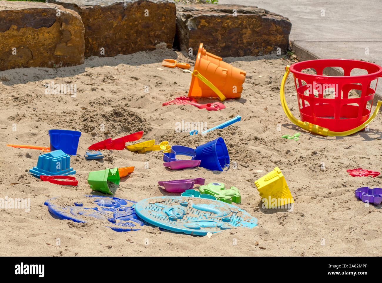 Sand castle molds hi-res stock photography and images - Alamy