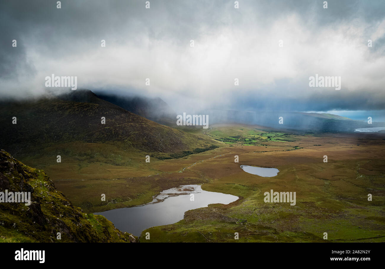 CONNOR PASS DINGLE PENINSULA COUNTY KERRY IRELAND Stock Photo - Alamy