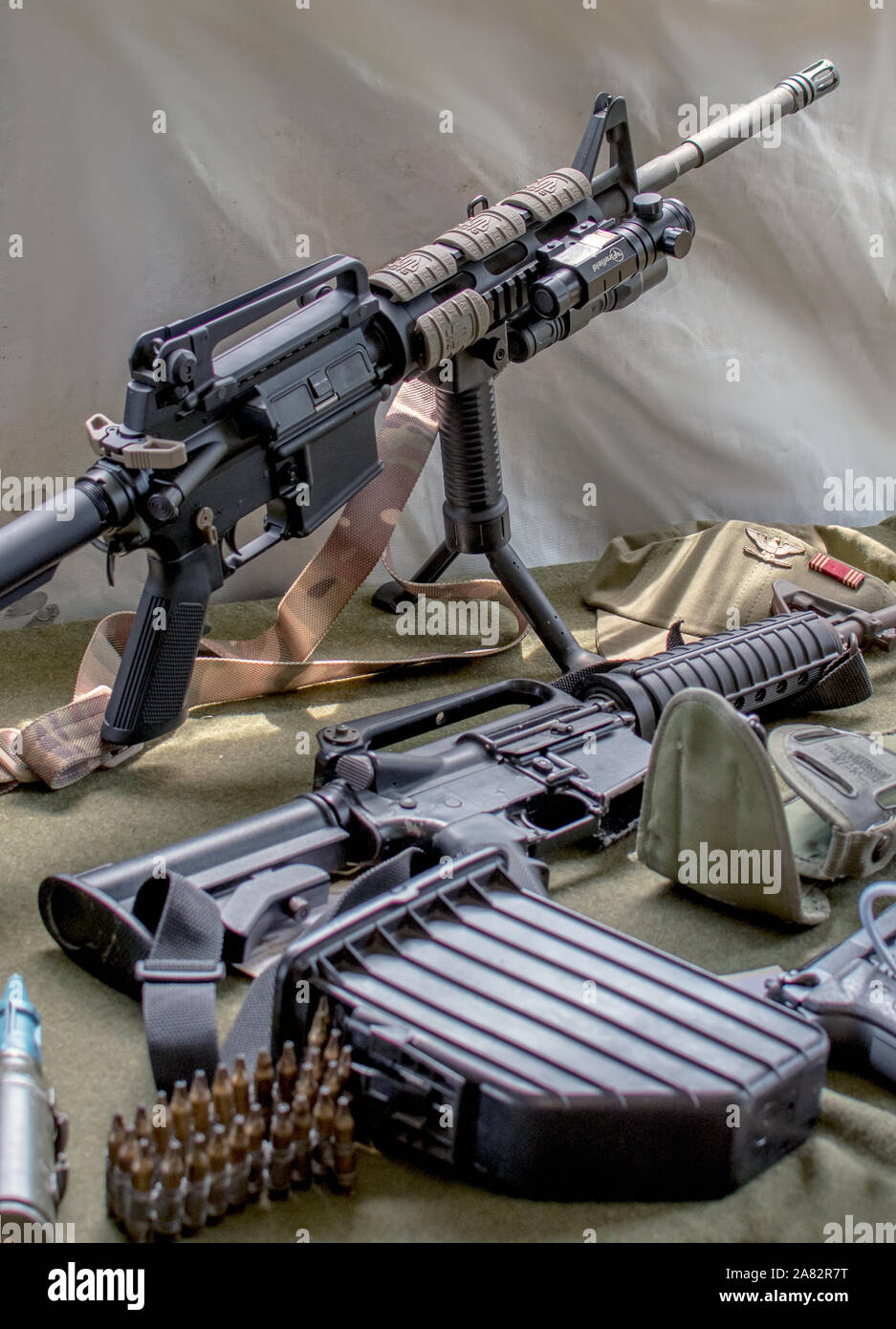 Weapons and ammunition hi-res stock photography and images - Alamy