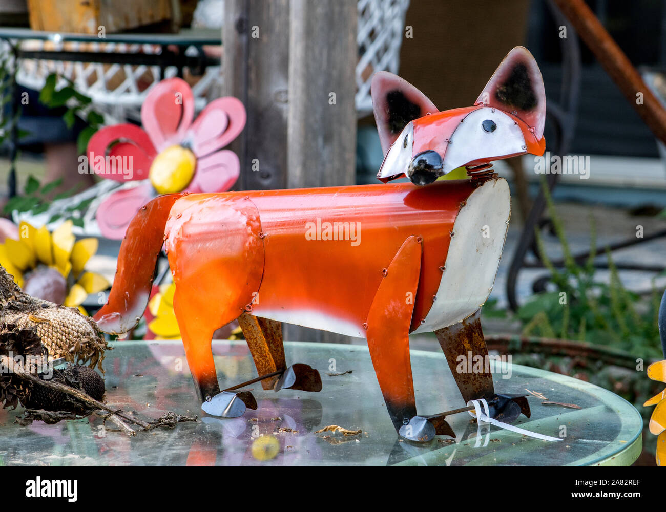 Metal Fox Sculpture High Resolution Stock Photography and Images - Alamy