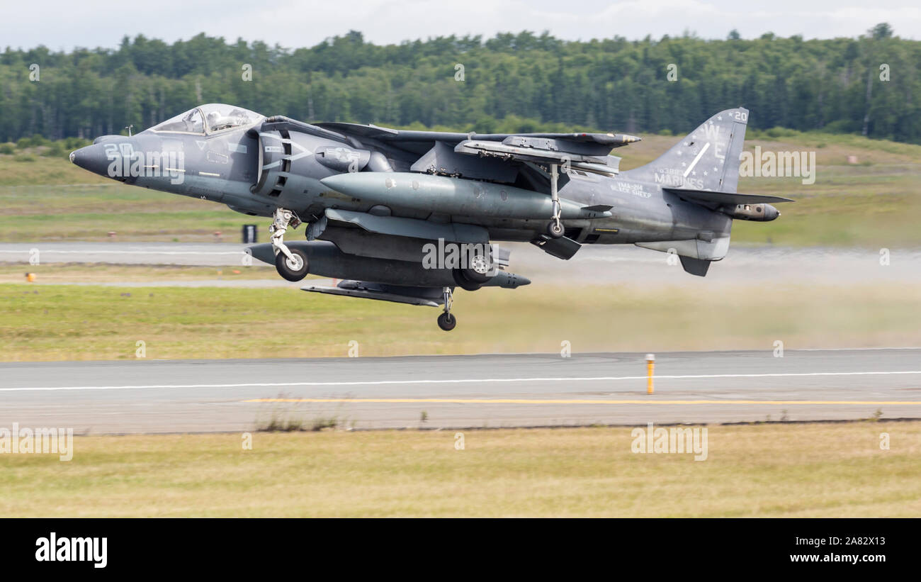 A United States Marine Corps AV-8B Harrier performs a demo at the 2018 ...