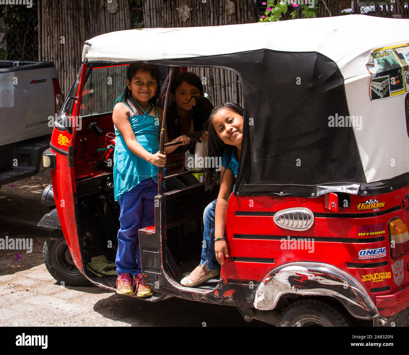 Tuk tuk model hi-res stock photography and images - Alamy