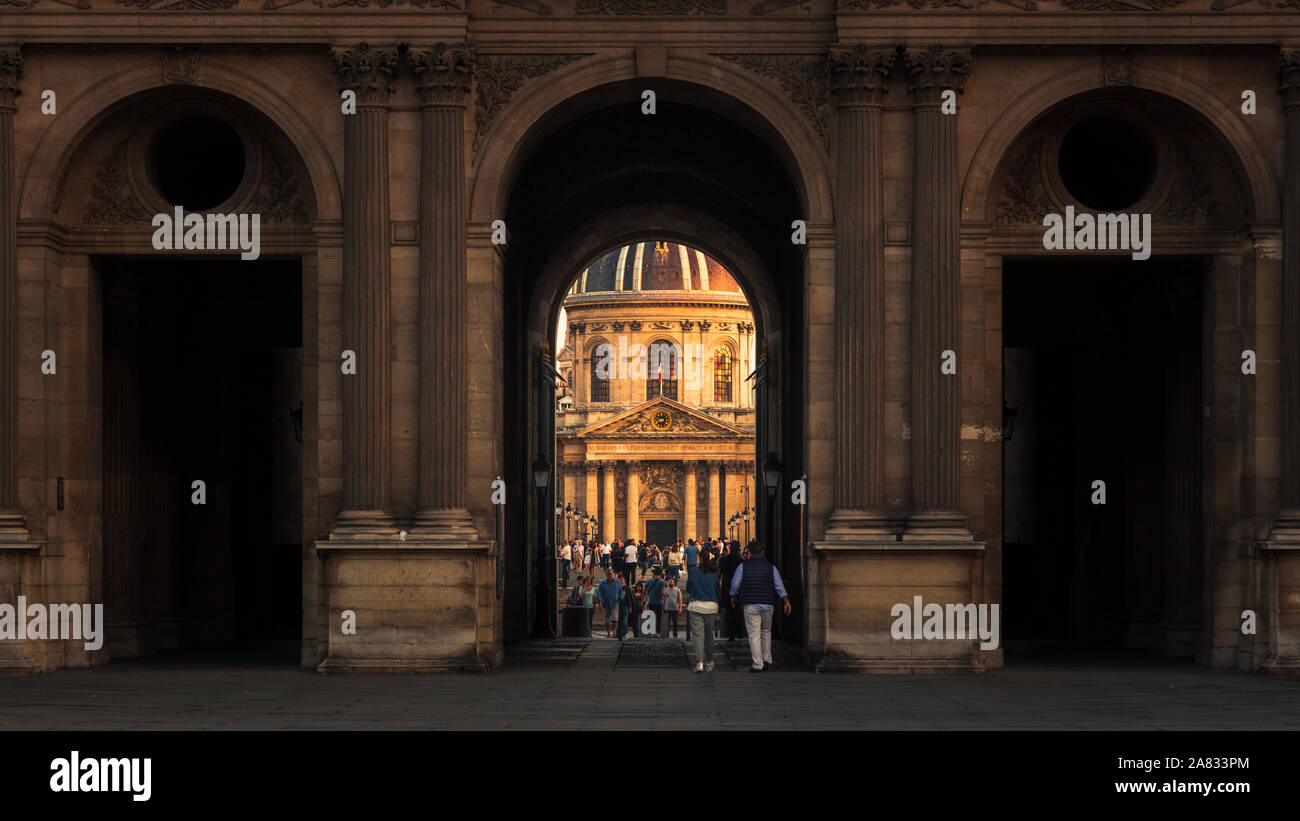 French institute dome hi-res stock photography and images - Alamy