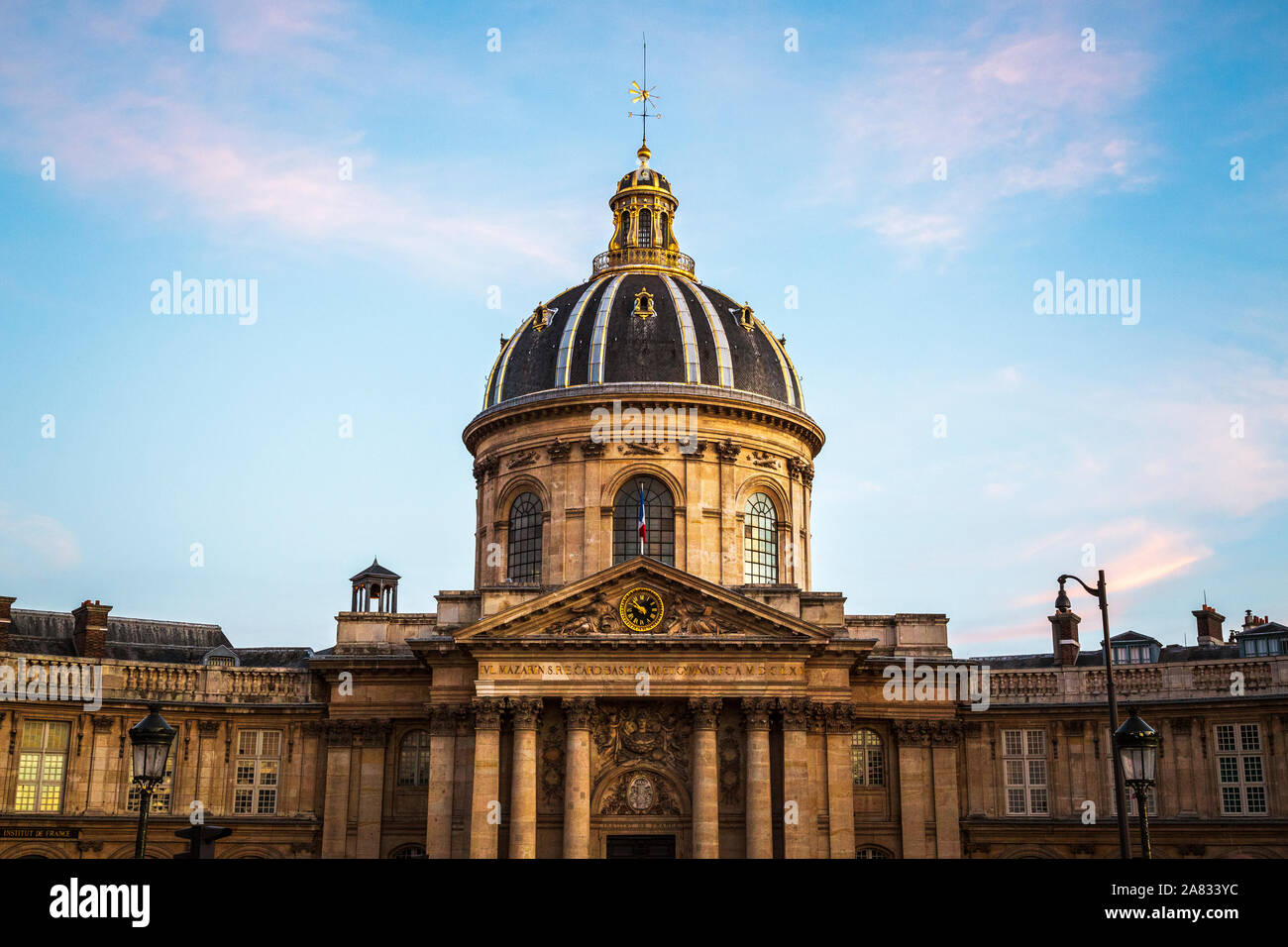 French Institute Dome High Resolution Stock Photography and Images - Alamy